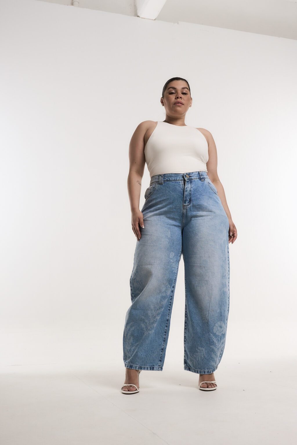 BAGGY CORAYNE ESTAMPADO rigido – Cheta Jeans