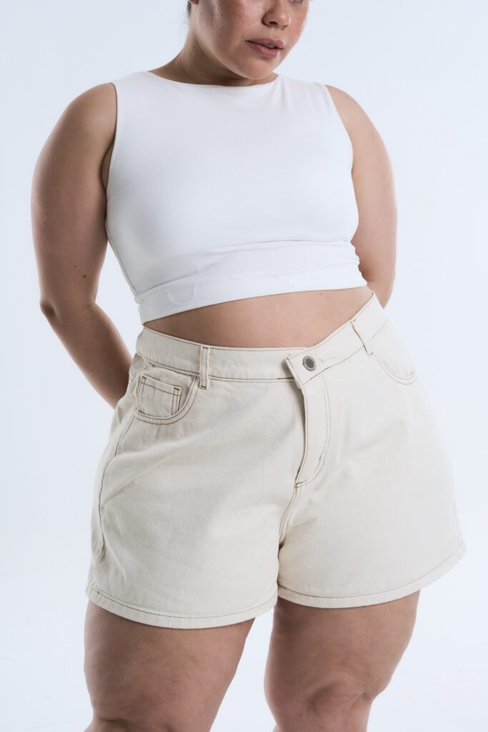 SHORT BEIGE rígido – Cheta Jeans