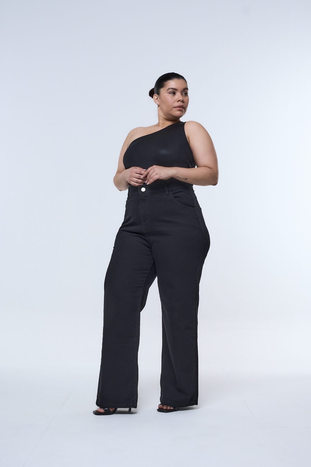 MAXI WIDELEG BLACK rígido – Cheta Jeans